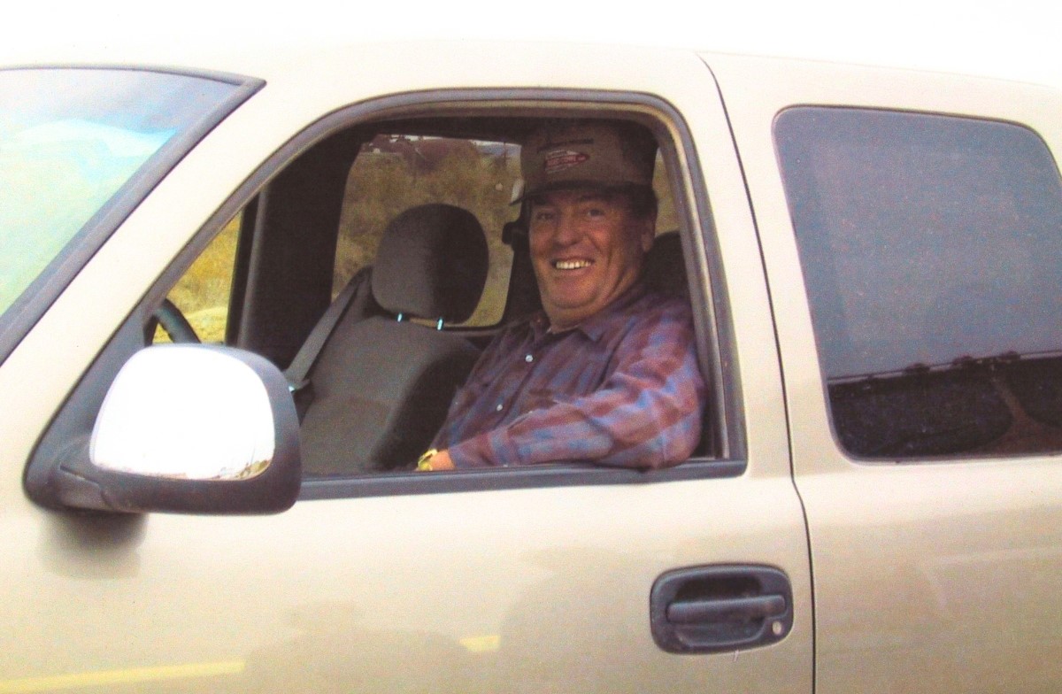 KNEB-AM 960 AM – 100.3 FM - Robert “Bob” Leon Hill, Sr., 81, Lyman