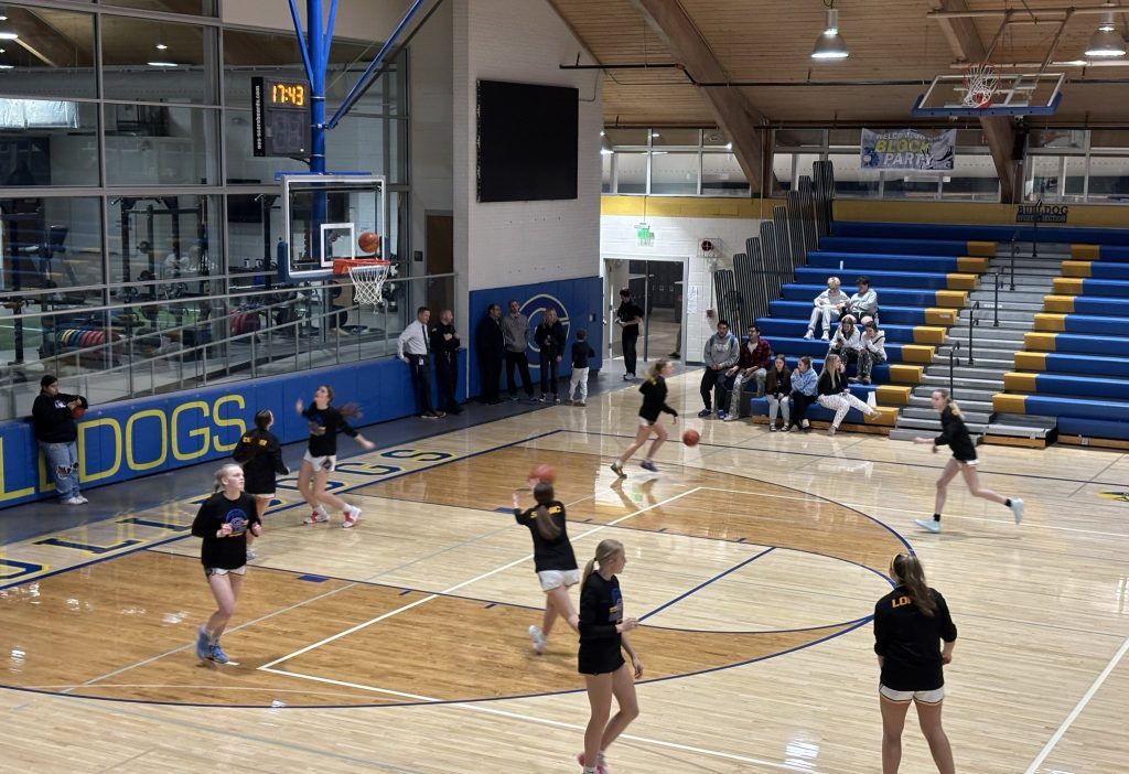 KNEB-AM 960 AM – 100.3 FM - Gering basketball teams sweep Torrington