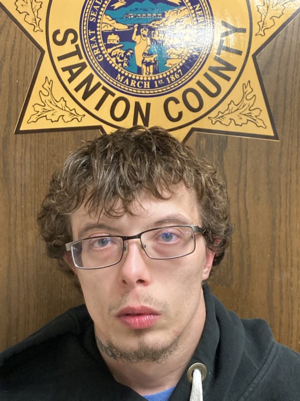 KTIC 840 AM/98.3 FM/98.7 FM - 3 Arrested In Connection to Car Theft in ...