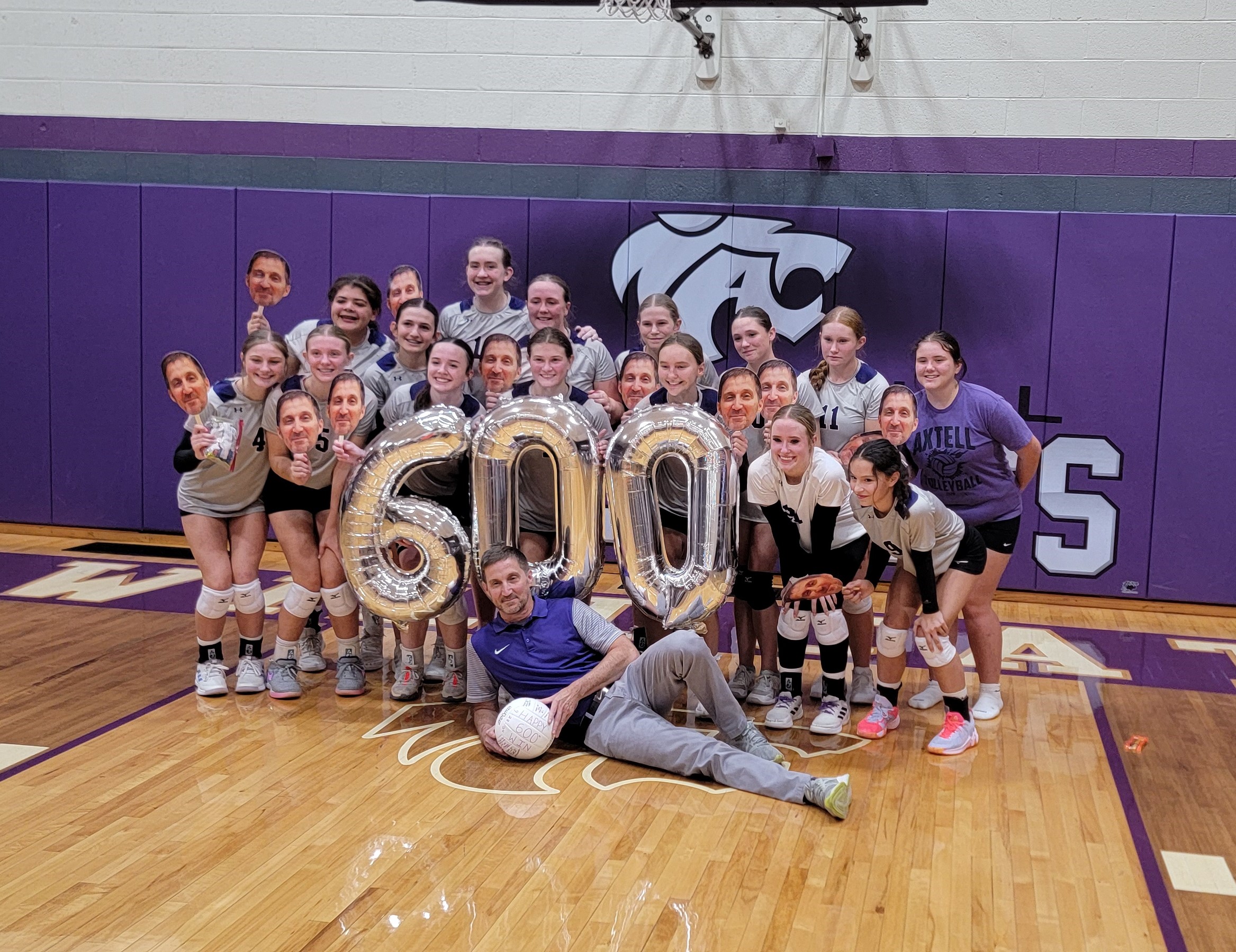 KUVR - Axtell’s Brad Nelson reaches 600 career wins