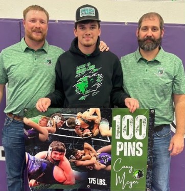 KUVR - Loomis senior Cauy Meyer sets new school record for career falls