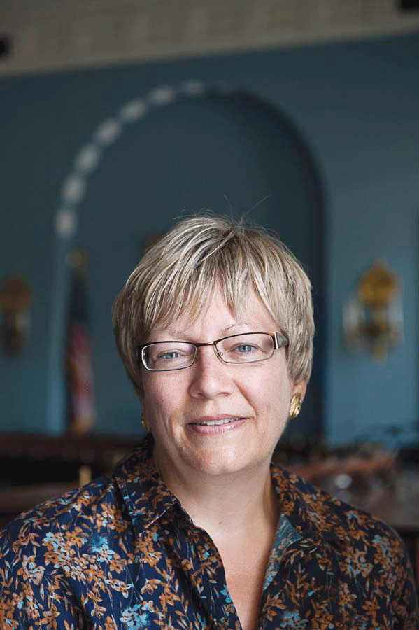 Anne Simmons's Instagram, Twitter & Facebook on IDCrawl
